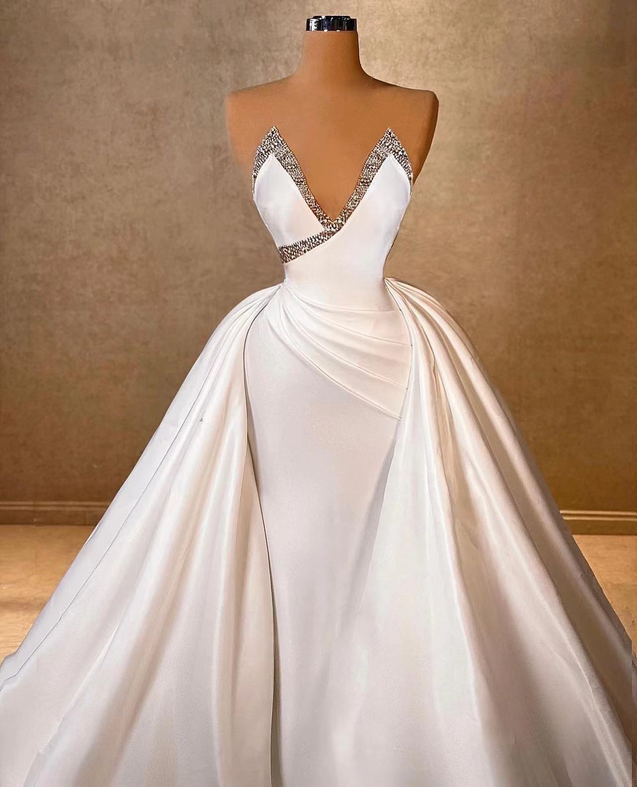 Sparkly Crystal Wedding Dresses Ball Gown Detachable Train Pleated ...